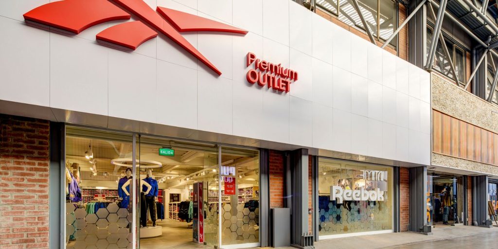 REEBOK EASTON - TISO ARQUITECTOS